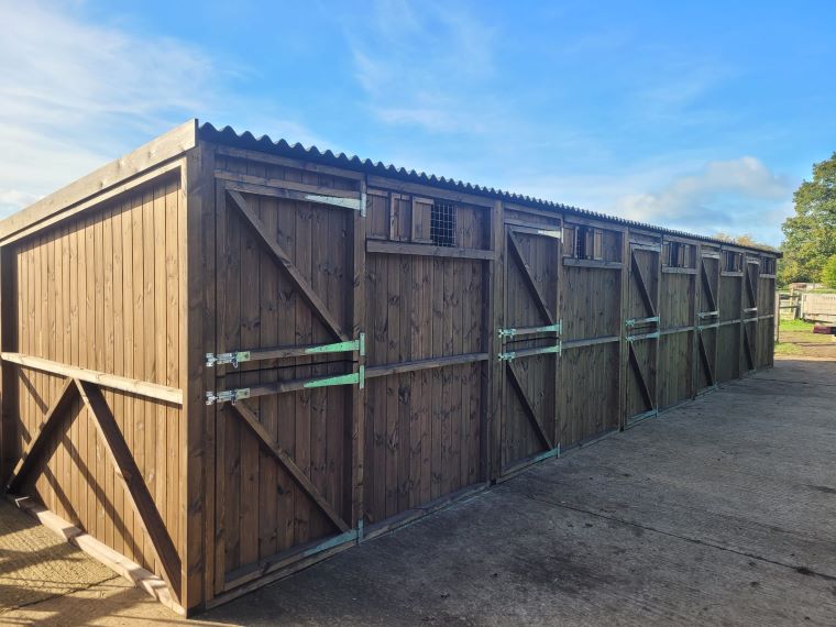 Row of three 8' x 8' High Quality Pony Stables - Smiths Sectional Buildings